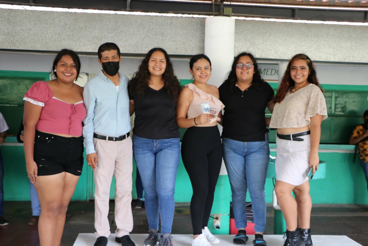La UTCGG celebró el Día del Universitario | UTCGG